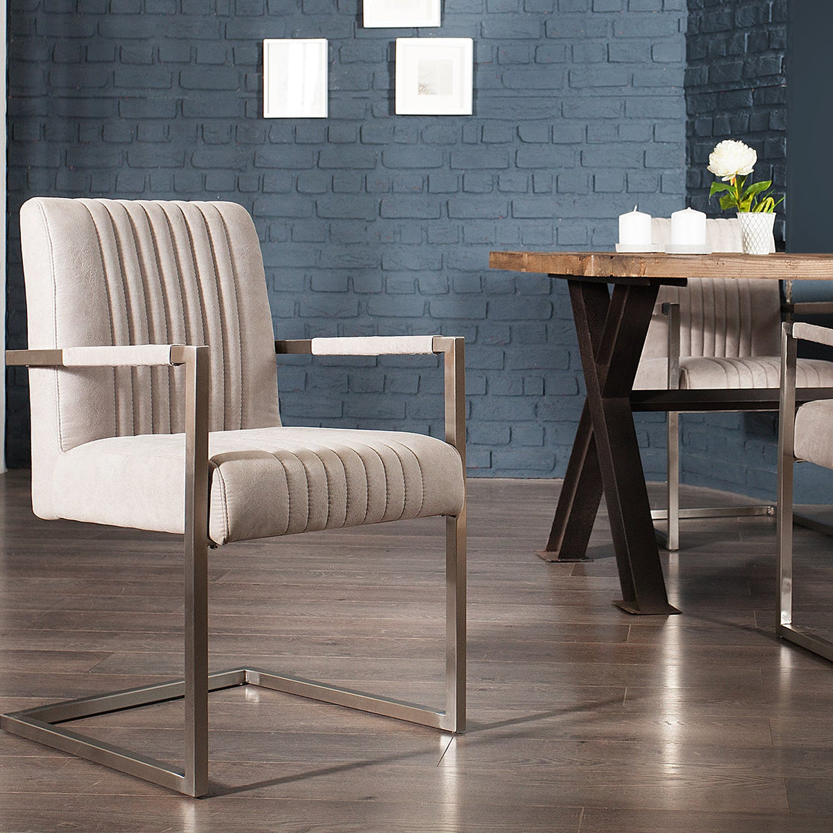 Cantilever Chairs – Invicta Interior